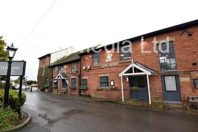 38389264-The Ship Inn at Freckleton has reopened following a ...
