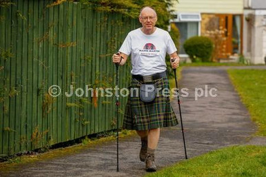 36116892-Former Councillor Ian Baxter who will be walking 187 miles in ...