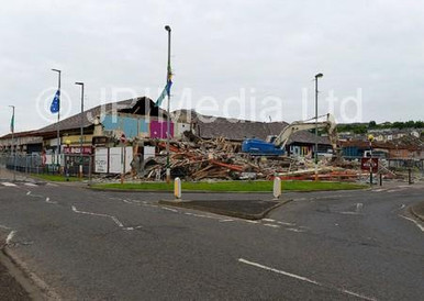 39047189-Derryâ€™s most iconic pub, the Bogside Inn in Meenan Square ...