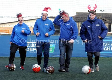 35879754-Pic Lisa Ferguson 13 12 2017 Hazel gee, Ricky Moore, Owen ...