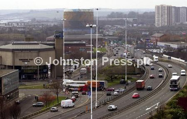 23494228-8 march 2001. The Yorkshire Post building and the Leeds Inner ...