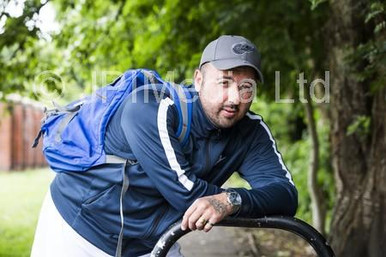 39029303-Luke Thornton, who will walk from Chickenly to Blackpool in ...