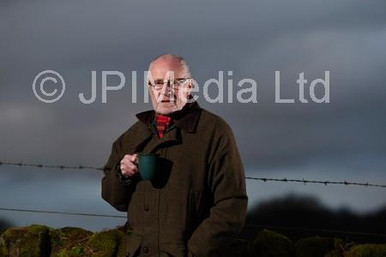 38430034-John Devlin 20 12 2019. BANNOCKBURN. Portrait of Dennis ...