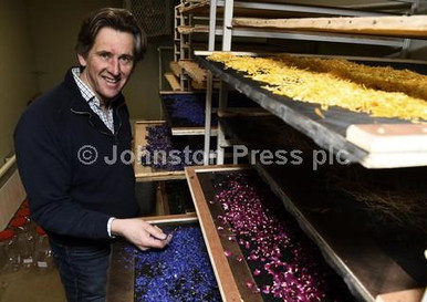 37408326-Pic Lisa Ferguson 13 08 2015 The Old Curiosity Distillery ...