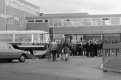 23731012-1974 Mansfield All Saints School First Day - National World ...