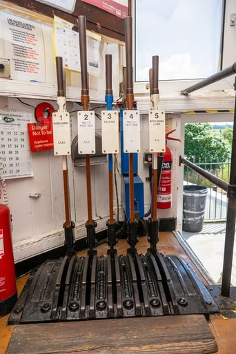 39719385-IMPORTANT NOTICE: The capturing of this Image was given full ...