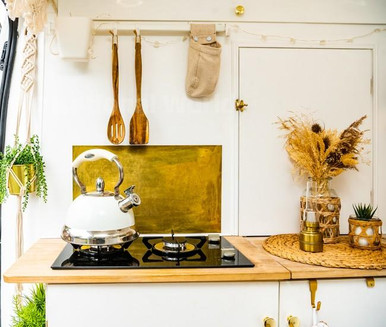 39722502-Real Homes, Neil and Caroline Gale, of Leeds, who bought a ...