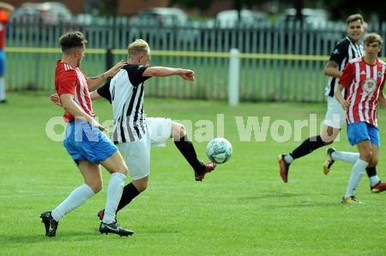 39531995-Northern League Football between Boldon CA FC and Sunderland ...