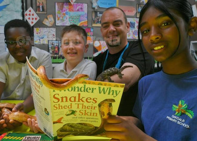 39729465-Oakdale primary school pupils William Alabi , Julian Walusiak ...