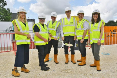 39732487-Start of work on the Living Lab phase at ARU. Student Nancy ...