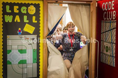 30474796-Edinburgh UK Apr 22 2015; Forth One Arlene Stuart visits ...