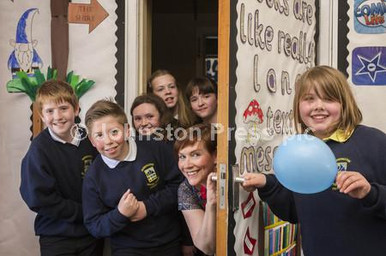 30474805-Edinburgh UK Apr 22 2015; Forth One Arlene Stuart visits ...
