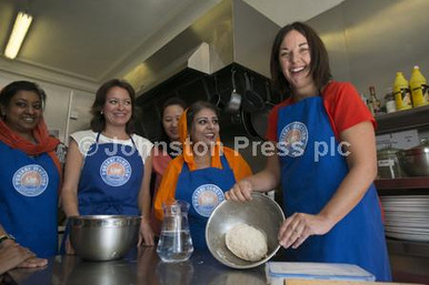 31311041-New Scottish Labour leader Kezia Dugdale MSP unveils Jenny ...