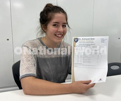 39541601-Daisy Neil with A-level her exam results Picture by FRANK REID ...