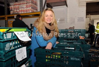 29891872-Pic Lisa Ferguson 19 01 2014 FareShare Development Manager ...