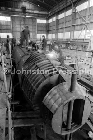 20377751-Henry Robb Shipyard, Leith Working on the hull of a submarine ...