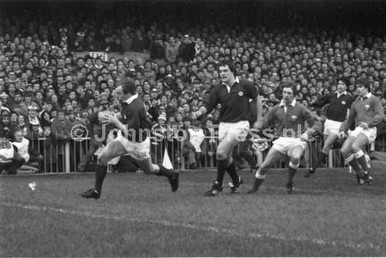 20377779-Scotland s Jim Calder in action during the Wales v Scotland ...