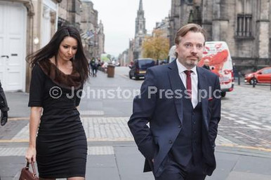 31743796-Picture Toby Williams 07920841392. Craig Whyte arrives at the ...