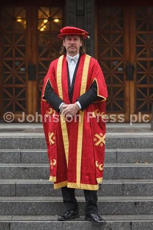 31827475-Picture Toby Williams 07920841392. David Eustace, the new ...