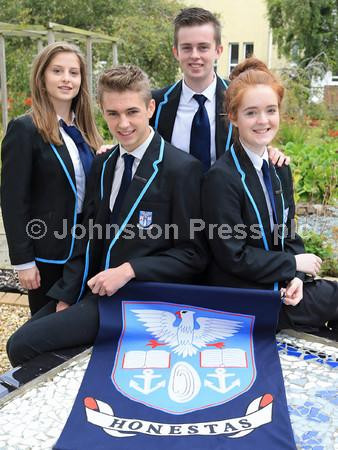 31407136-Musselburgh Grammar School Head Boy & girl with their deputies ...