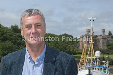 31515864-Author Donald S Murray who is based on the Isle of Lewis ...