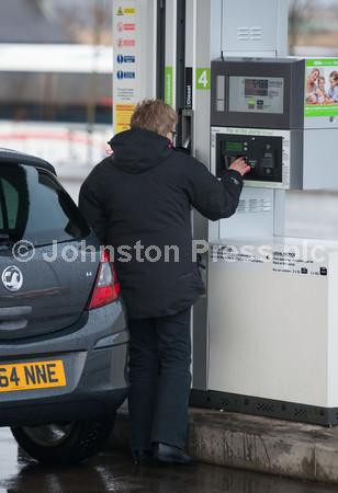 29712167-Photographer Ian Georgeson, 07921 567360 Asda petrol prices ...
