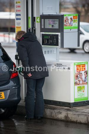 29712168-Photographer Ian Georgeson, 07921 567360 Asda petrol prices ...