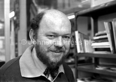 20378019-Reverend David Shawcross, fighting for the Findochty villagers ...