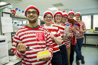 26812991-Photograph by Ian Georgeson, Heart scientists paint the lab ...