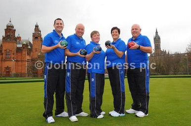 27264130-Members of the Scottish Commonwealth Bowls team at Kelvingrove ...