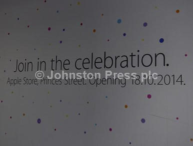 29041539-The Apple store Princes Street, Edinburgh announces opening ...