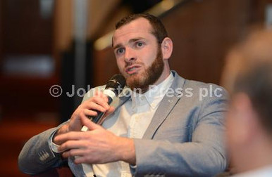 28750930-JP License Tynecastle Stadium Hearts legends Scott Crabbe ...