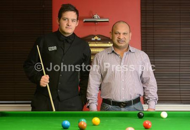 24146943-Evening News Scottish Snooker player Michael Leslie with ...