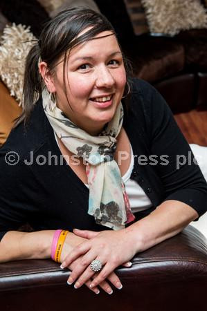 25236709-Photograph by Ian Georgeson, Mel Donaldson and her kids ...