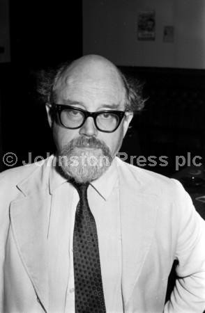 20378556-Sebastian Robinson survived when an Edinburgh to Glasgow rush ...