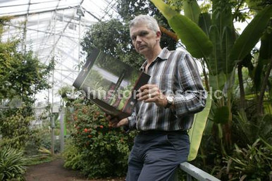 25180862-Dr Ian Edwards head of the Talking Science project who are ...