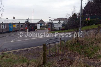 24079991-PIC PHIL WILKINSON. TSPL JOHNSTON PRESS HMS CALEDONIA , ROSYTH ...