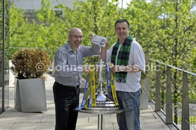 24554306-Winner of the Evening News competition Brian Monaghan with the ...