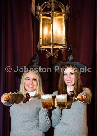 26154563-Photograph by Ian Georgeson Events team Stephanie Finlay and ...