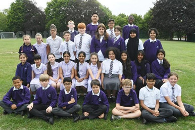 39800227-Newark Hill Academy year 6 leavers 2 Y623 - National World | Newsprints