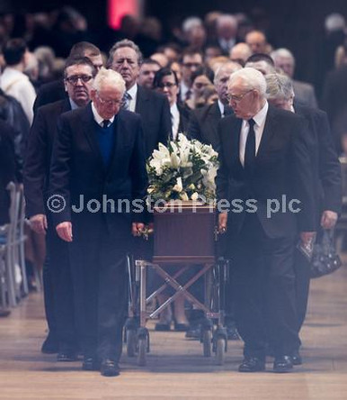 30286733-EN on shift The funeral of former Hearts and Tottenham ...