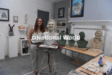39817050-Leyland sculptor Stephanie Jane Matthews working on her ...