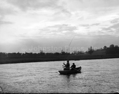 20003966-Salmon fishing on the River Tweed at Kelso - National World ...