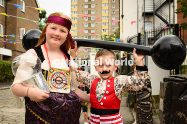39840680-Pictured is: Sienna and Caden Beteridge. Picture: Keith ...