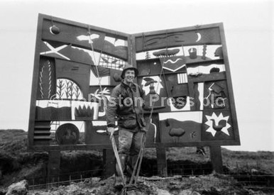 20379427-Artist Jake Harvey with his memorial sculpture to Scottish ...