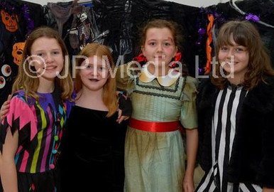 39212057-St Ceciliaâ€™s College Year 8 pupils Molly, Annabel, Shannon ...