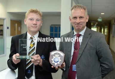 39865607-Year 11 Oakwood High School student Sam Parton and head ...