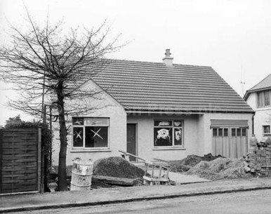 20004486-Hearts footballer Jimmy Murray built a new House at Hillview ...