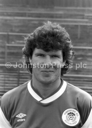 20379732-Headshots of Hibs football team taken at Easter Road at the ...