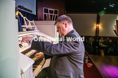 39884564-Organist Kevin Grunill plays the Compton Theatre Organ built ...